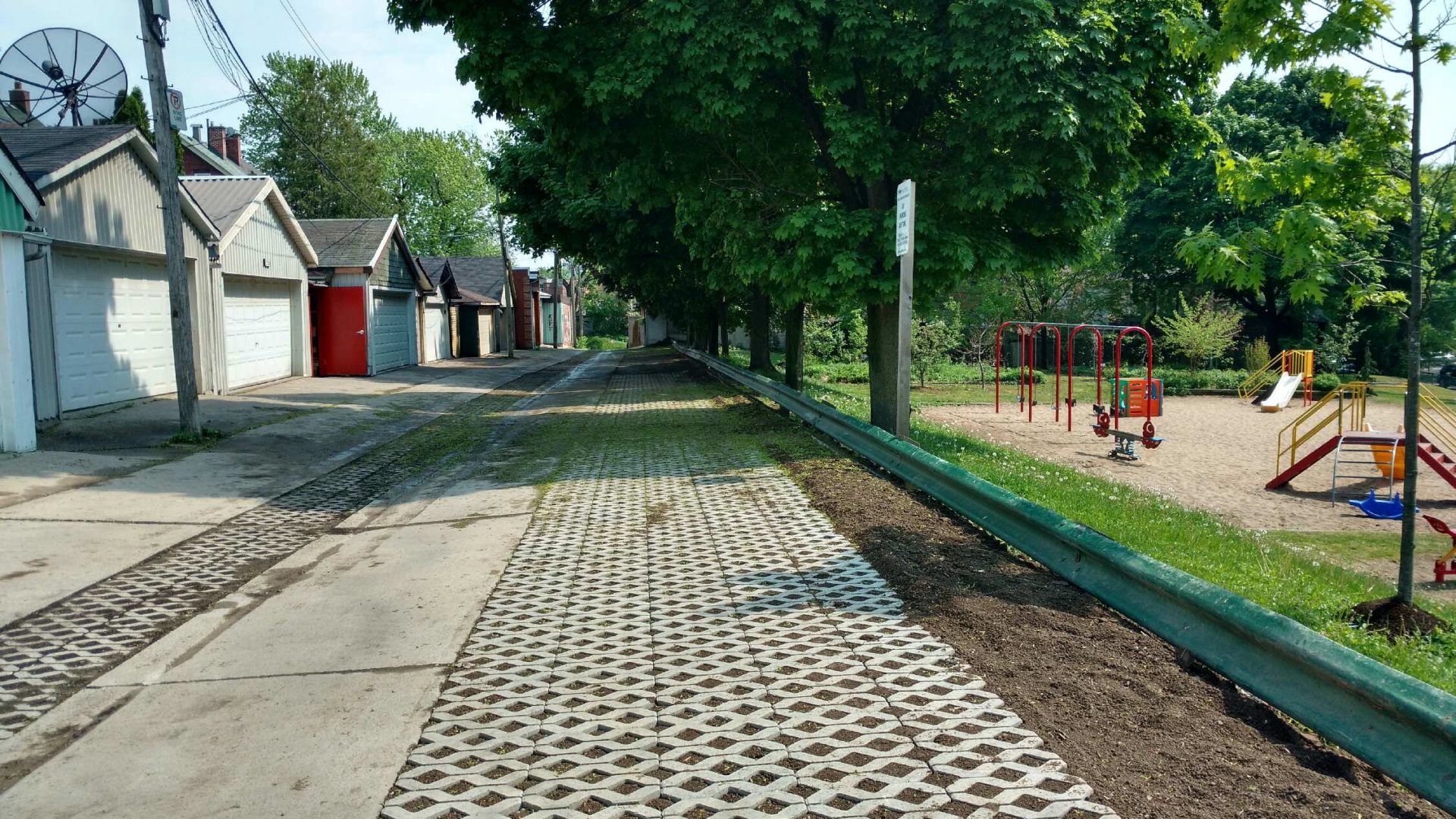 Experimenting With Green Laneways in Toronto - Water Canada